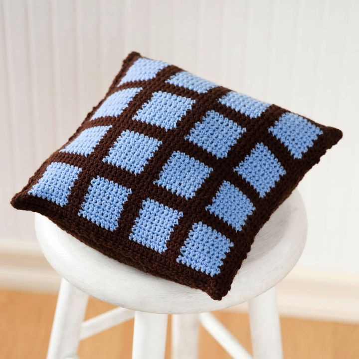 25 Free Crochet Pillow Patterns - Crochet Me
