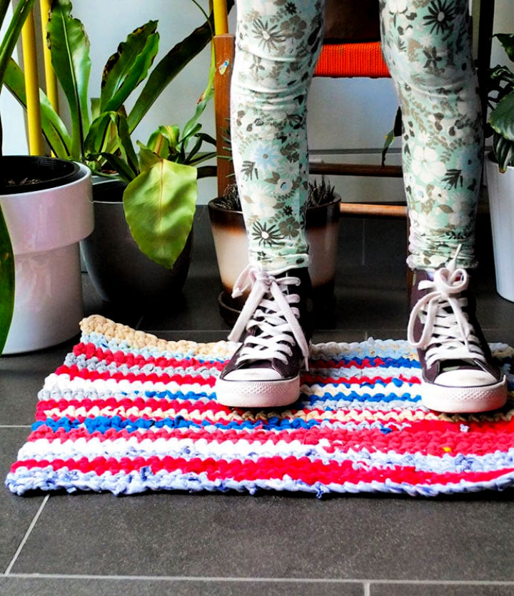 Crochet T Shirt Rugs (8 Free Pattern) - Crochet Me