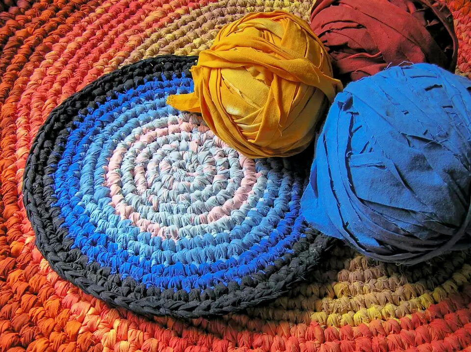 16 Free Crochet Rag Rug Patterns - Crochet Me