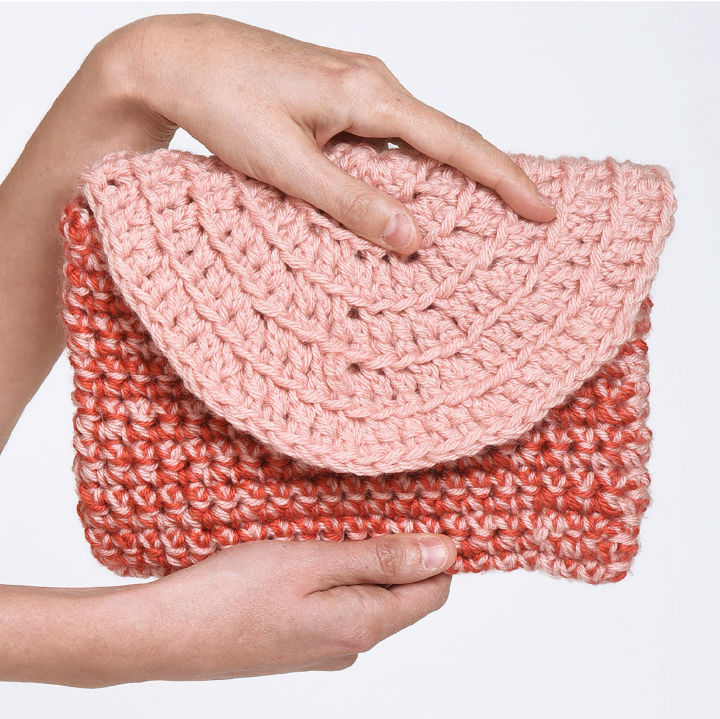 15 Free Crochet Clutch Patterns | Crochet Clutch Bag Pattern